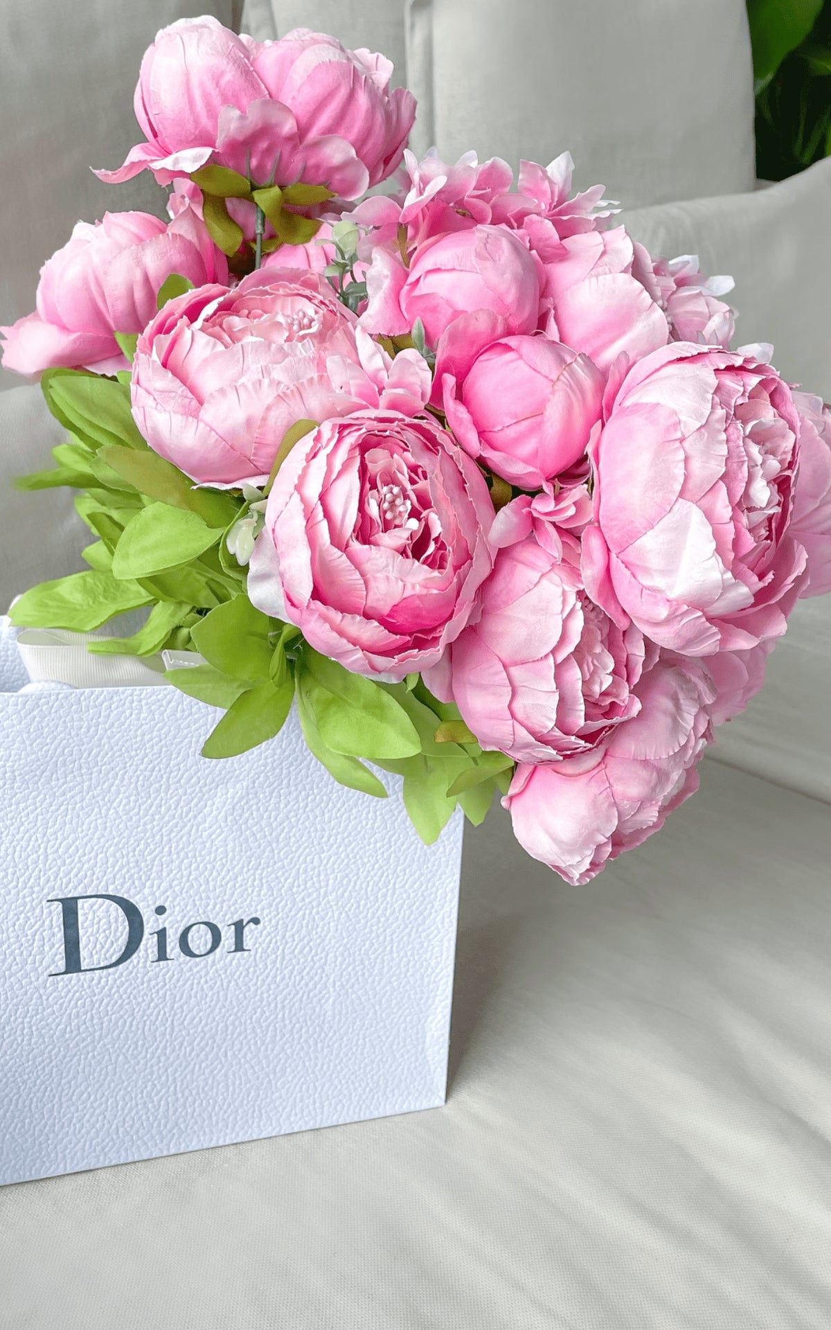 Ramo 24 Peonias Rosas Blair Happyfridayshop